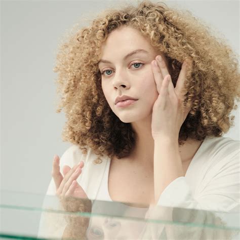 Flavonoidele Ce Sunt Tipuri Beneficii Pentru Piele Ivatherm