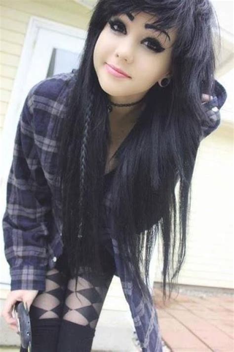Long Black Emo Hairstyles For Girls