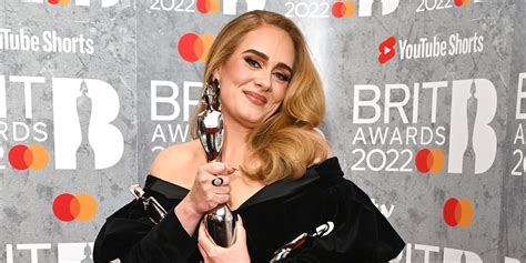 Adele Reveals Shes Dealing With Bad Sciatica Nerve Pain Adele