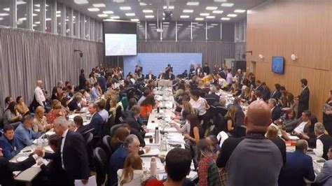 La Ley Bases Obtuvo Dictamen Tras Meses De Negociaciones Y Se Debatirá