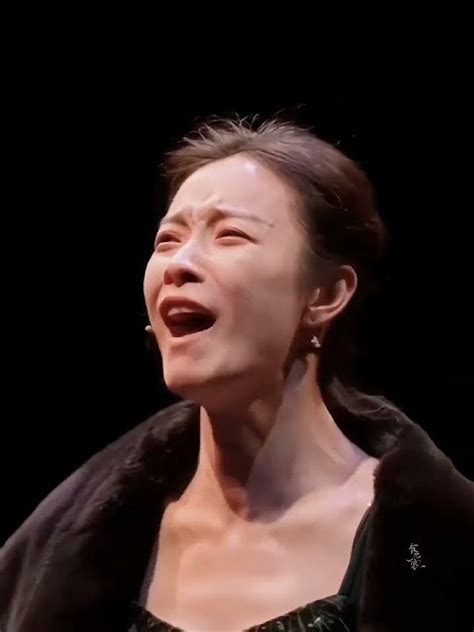 倪妮《如梦之梦》专属版排练 妮还在不断的摸索中 台词的抑扬顿挫 舞台走位和走路的姿态 倪妮话剧 倪妮演技 Youtube