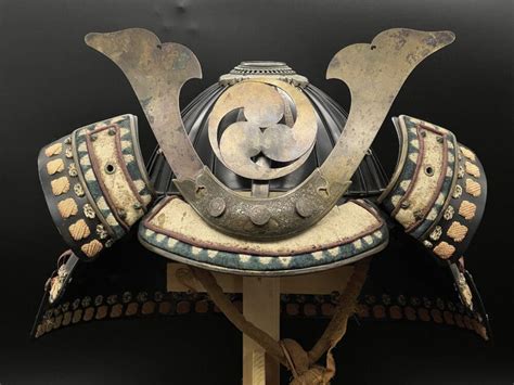 Néo Style Japanese Kabuto Edged Militaria