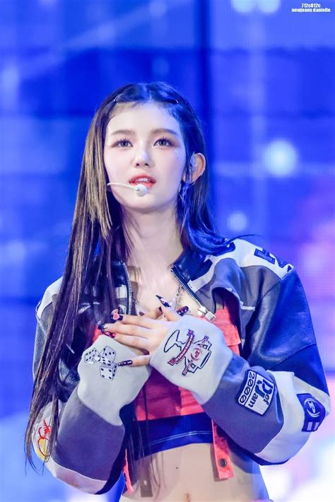 Netizens Think Newjeans Danielle Looks Like A Total Princess In Recent