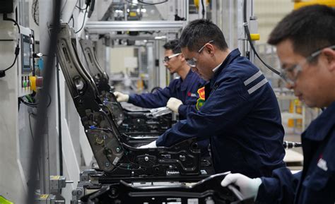 Lear Earns Gm Supplier Of The Year Award Assembly