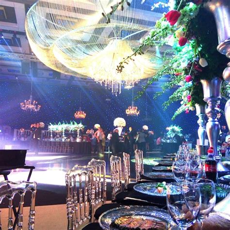 Premium Photo Set Table In Restaurant