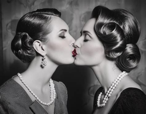 Page 2 16000 Vintage Lesbian Pictures