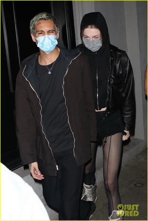 Euphorias Hunter Schafer And Dominic Fike Continue To Fuel Dating Rumors