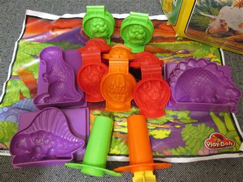 Vtg Kenner Play Doh Dinosaurs Playset Modeling Clay Molds W Box