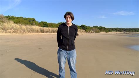 Pictures Wetting Jeans On The Beach Omorashi General Omorashi