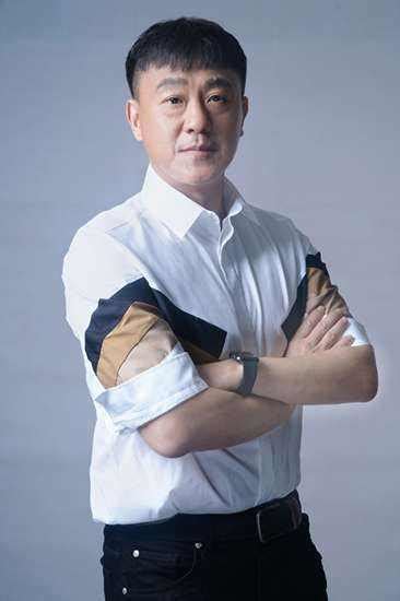 被評論為「作品有品質、無爛戲」的何冰，究竟是個怎樣的演員？ 每日頭條