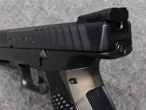 Armeria Frigerio Laugo Alien