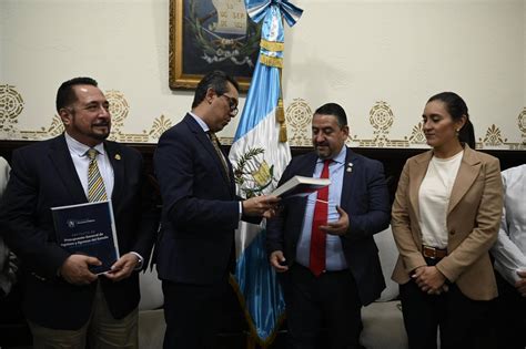 Ejecutivo Presenta Proyecto De Presupuesto Para 2025 Por Q148 Mil 526