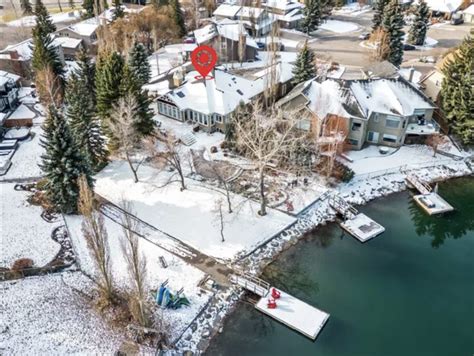 This Stunning 4 3m Lake House Is For Sale In Calgary Right Now Urbanized