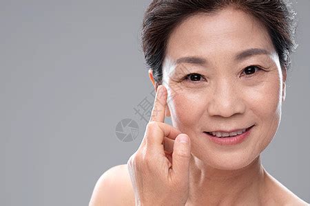 中老年女侧脸高清图片下载 正版图片501907342 摄图网
