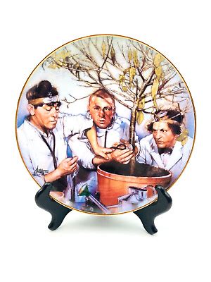 Three Stooges Tree Surgeons Franklin Mint Collection 1994 Plate Art
