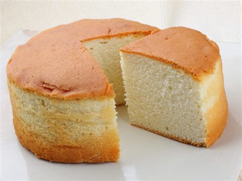 9 Tips That Will Help You Create The Best Sponge Cake Ever