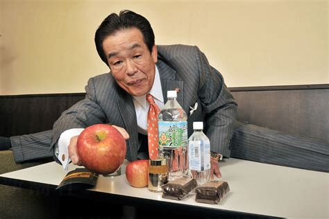 村田兆治さん宅の焼け焦げたバーベルが物語るもの 事件”の後はひとり家にこもりがちに（写真2） デイリー新潮