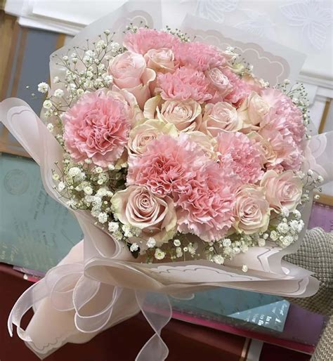 Daisy Pink Carnation Arrangements