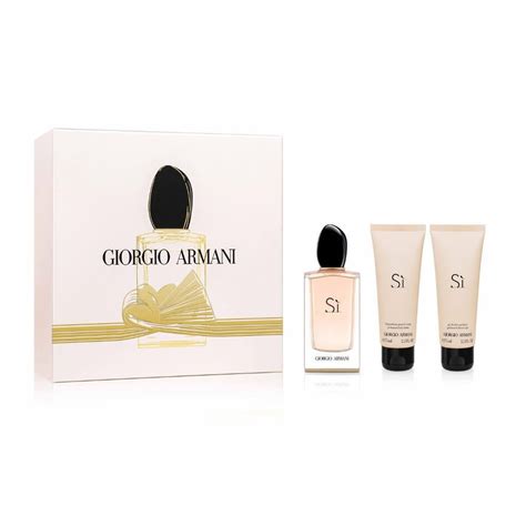 El Tributo A La Feminidad De Giorgio Armani Ahora Viene En Las