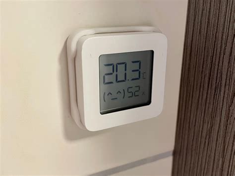 Xiaomi Mijia Temp/RH Sensor LYWSD03MMC Wall Mount by lilithpro - MakerWorld