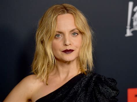 Mena Suvari Reveals Battle With Meth In Emotional New Memoir The Independent