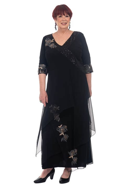 בגדי ערב פלאס סייז צפו בקטלוג בגדי ערב לאירוע נפרטיטי