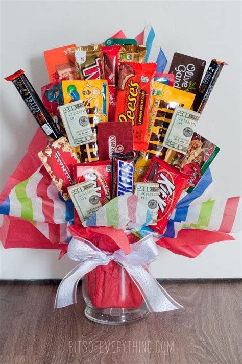 16 Fun And Creative Ways To Give T Cards Candy Bar Ts T Card