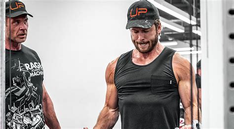 Hollywood Trainer Nick Mitchell New Year Fitness Tips The Care News