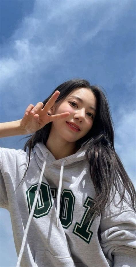 Sakura Wallpaper Sakura Miyawaki Kpop Girls Korean Girl