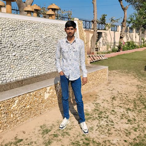 Rishu Yadav Rishu Ydv007 • Instagram Photos And Videos