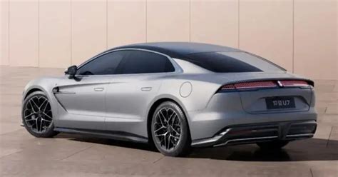 Електромобіль Byd Yangwang U7 на 1000 сил показали на фото