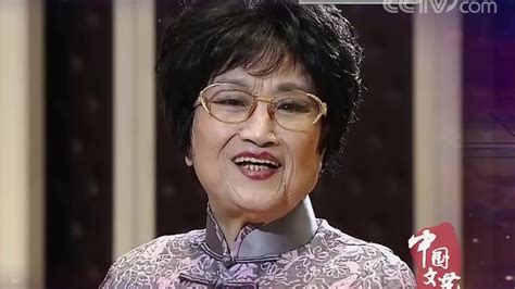 越剧大师王文娟92岁高龄看着竟如此年轻，唱戏果然养人，太羡慕了腾讯新闻