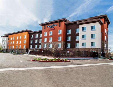 Towneplace Suites By Marriott Bakersfield West Parking Pictures
