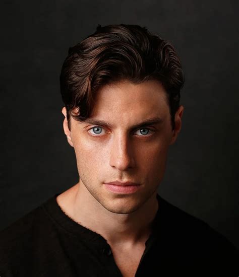 Tom Sharp Actors Headshots London — Rory Lewis Portrait And Headshot Photographer