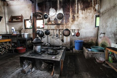 Rumah Adat Suku Osing Di Banyuwangi Jawa Timur