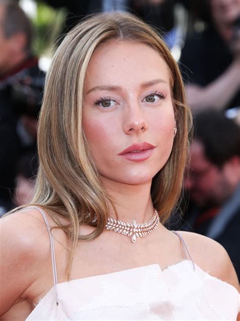 Ester Expósito Actress Model