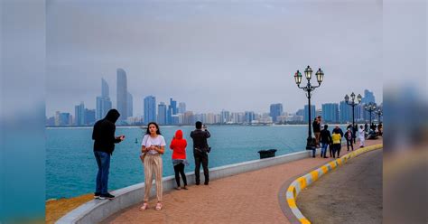 Uae Weather Summer To End Today Autumn To Bring Cooler Temperatures