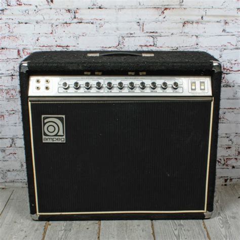 Ampeg 1970s G212 2x12 120 Watt Solid State Guitar Combo Amp W
