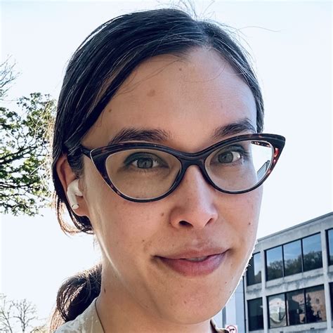 Amy Kos Instagram Twitter And Facebook On Idcrawl