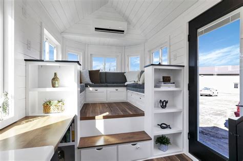 Brand New Tiny House Shadow Is Pure Elegance In Black And White