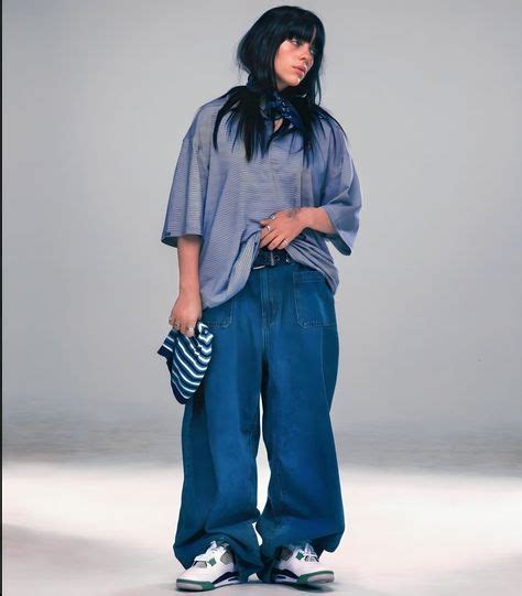 Billie Eilish Full Body Photo