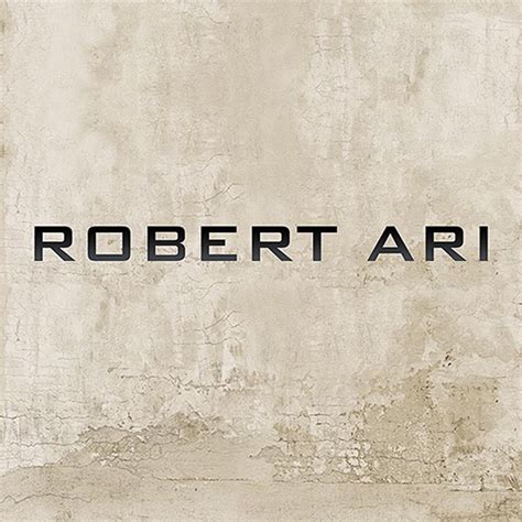 Robert Ari By Phorest