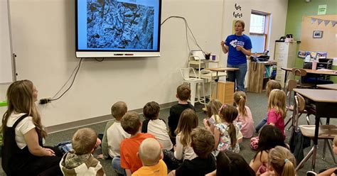 Uw Educators Take Stem Activities To Saratoga Education