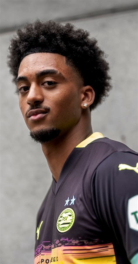 Psv Contractnieuws Yiandro Raap Verlengt Contract Met Twee Jaar