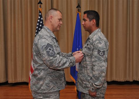 Cmsaf Visits Nasic Wright Patt Wright Patterson Afb Article Display