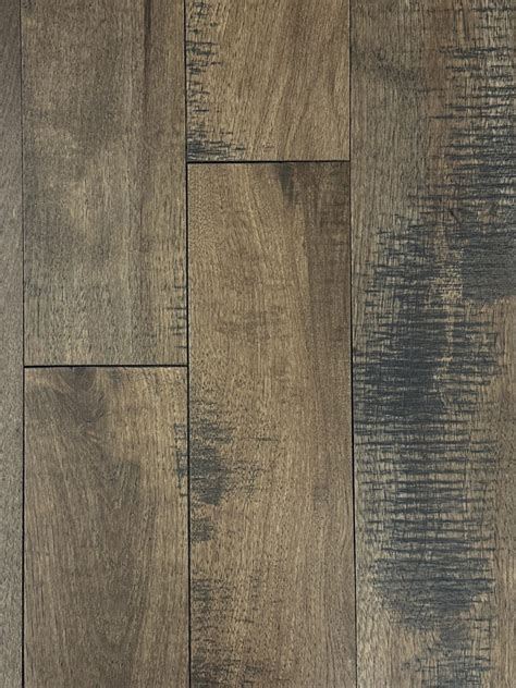 Hickory Custom Brown Band Sawn Hickory 34 × 5 Carolina Floor