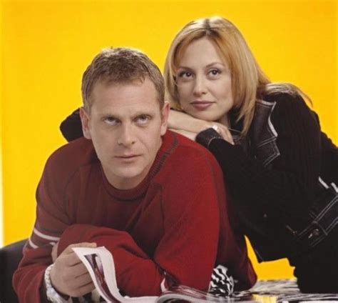 Тя и той Tvmaze