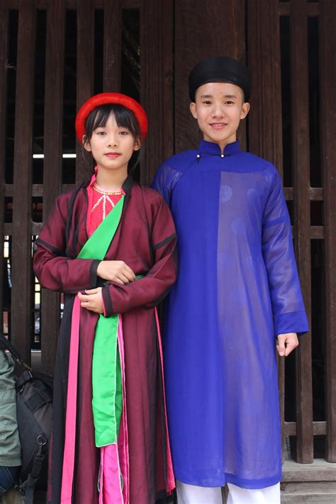 Những Liền Anh Liền Chị Tý Hon Của Miền Quan Họ