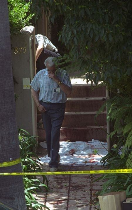 Oj Simpsons Ex Wife Nicole Brown And Ron Goldman Were Stabbed To