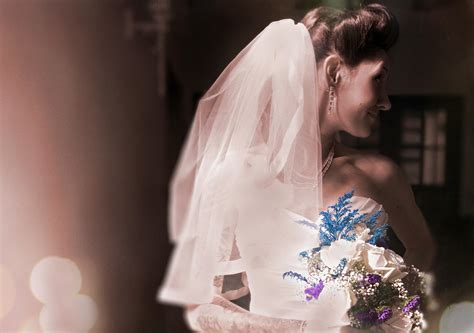 거리 겨울 대중 공연 도시 도시 패션 드레스 모델 보석 사람 성인 소녀 숙녀 신부 아름다운 여성 여자 패션 웨딩 인도 결혼식 입다 초상화